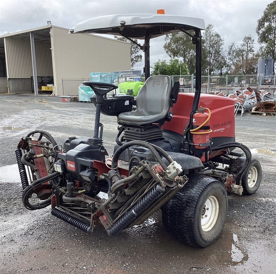 2014 Toro Reelmaster 5610 Ride On Lawn Mower Auction (0003-3033035 ...
