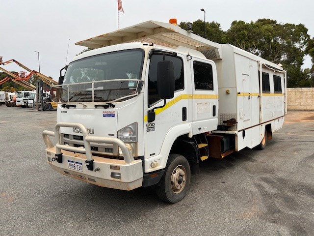 2010 Isuzu FH FRR600 4 x 2 Cab Chassis Truck Auction (0004-9055965 ...