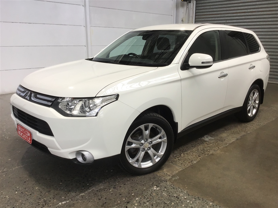 2013 Mitsubishi Outlander ASPIRE 4WD ZJ Turbo Diesel Automatic 7 Seat ...