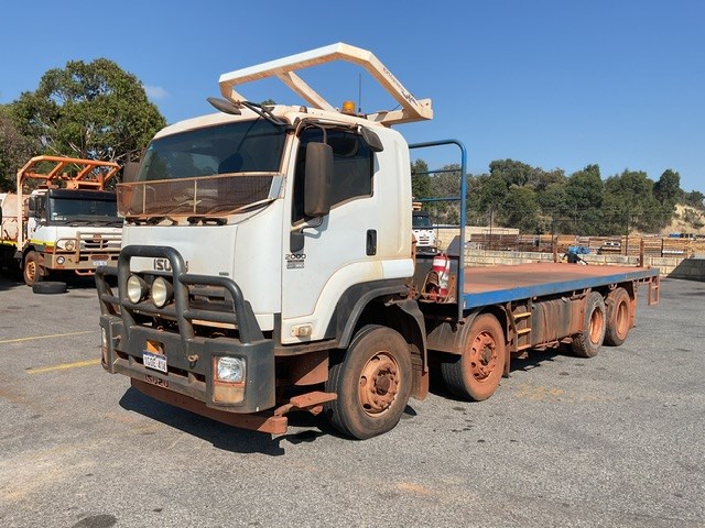 2013 Isuzu FH FYH 8 x 4 Tray Body Truck Auction (0001-9056274) | Grays ...