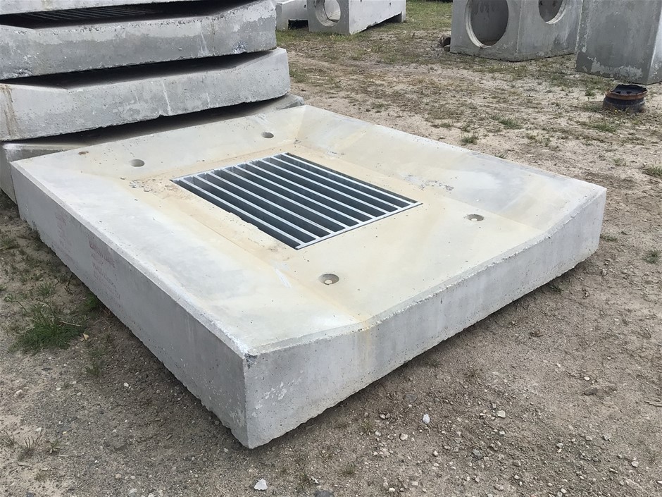 Concrete Swale Pit Surround with Galvanised Grate Auction (0031-3032380 ...