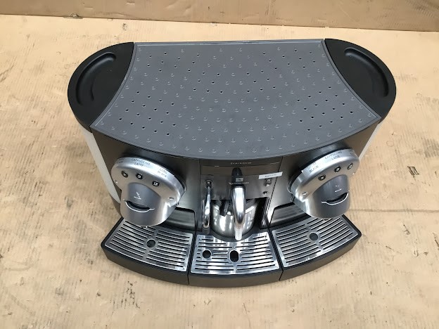 Nespresso Gemini CS 220 Coffee Machine Auction (0003-2564208) | Grays ...