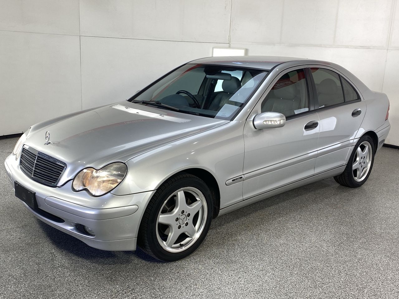 2001 Mercedes Benz C180 Classic W203 Automatic Sedan Auction (0001 ...