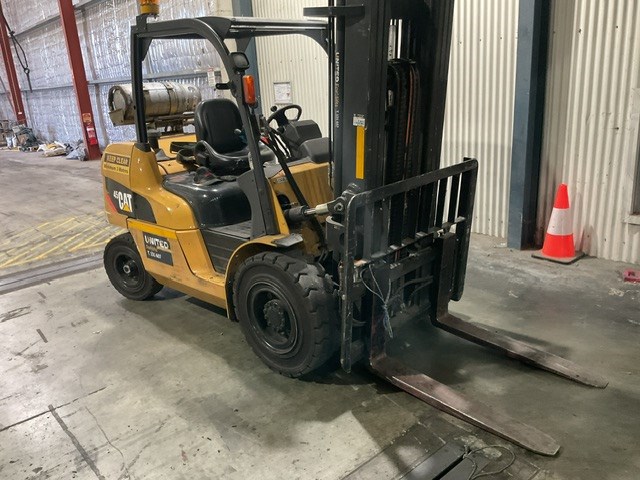 Caterpillar GP45NT Counterbalance Forklift Auction (0078-9056316 ...