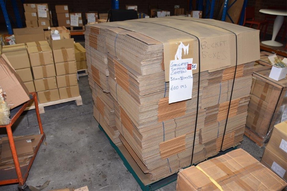 Pallet of Corrugated Shipping Cartons Auction (0035-5058920) | Grays ...