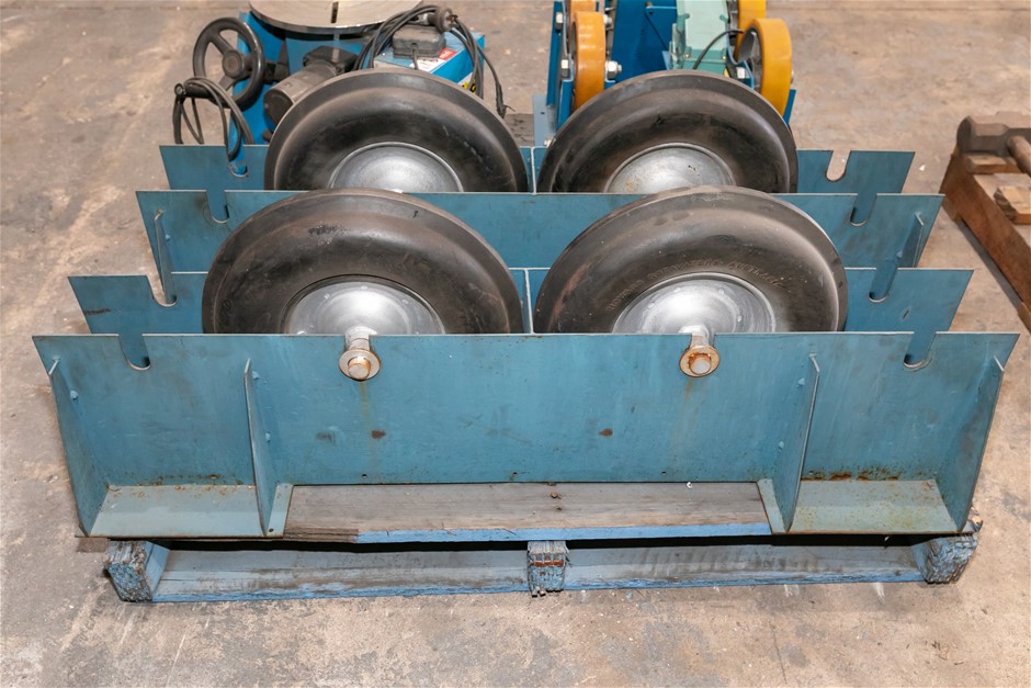 HOWARD ROTAVATORS Set Of Manual Pipe / Round Bar Rollers Auction (0023 ...