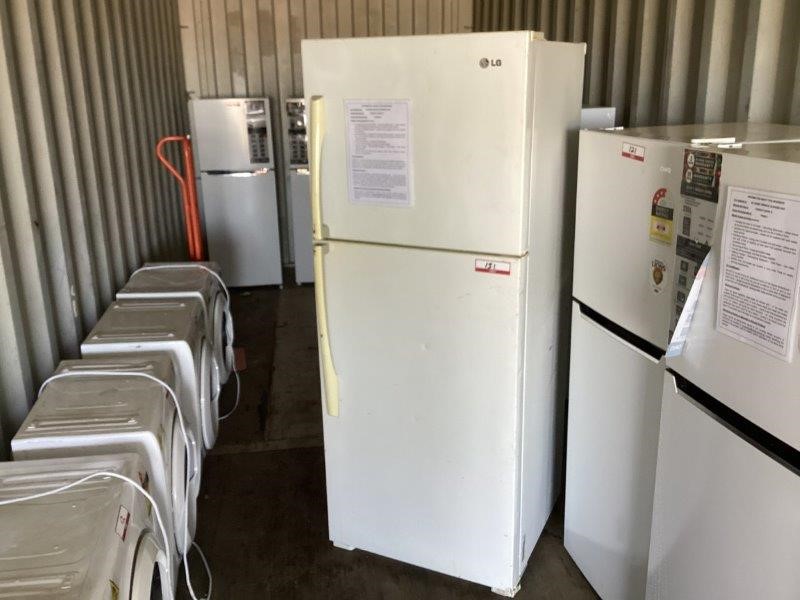 LG 422 Litre Fridge Freezer Auction (0131-7055791) | Grays Australia