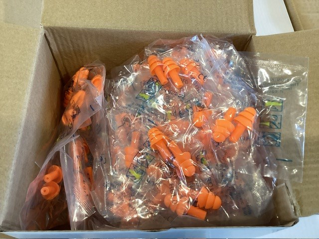 Dursafety Silicone Ear Plugs, Qty x 6 Boxes Auction (0047-8019828 ...