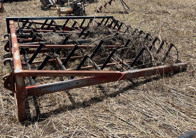 BZE ENGINEERING 15 BALE HAY GRAB Auction (0029-5059004) | Grays Australia