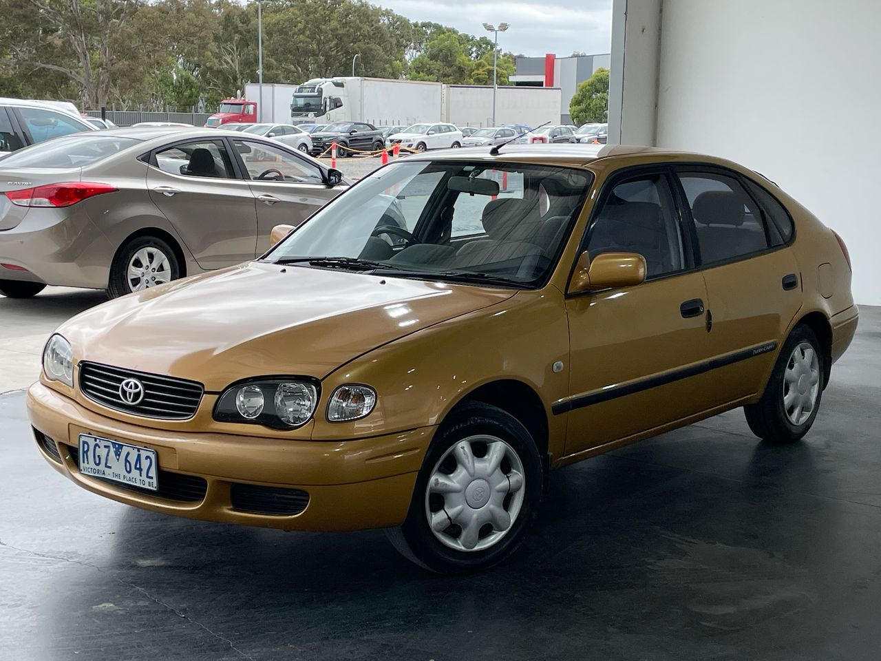 2001 Toyota Corolla Ascent Seca AE112R Manual Hatchback Auction (0001 ...