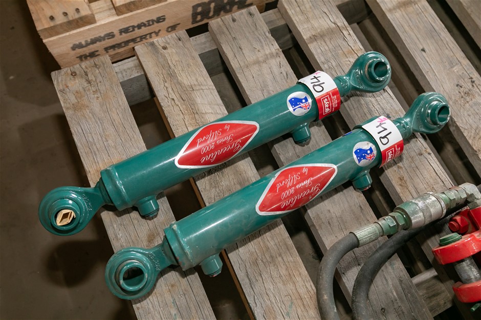 Hydraulic Cylinders (Qty 2 X) Auction (0094-5059069) | Grays Australia
