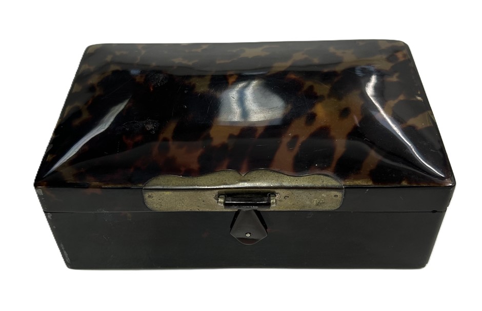 VINTAGE TORTISE SHELL Trinket Box Auction (0044-2565738) | Grays Australia