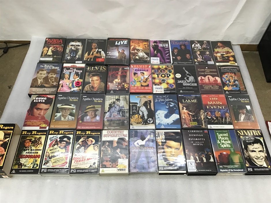 Mixed Different types of movie DVDs Auction (0024-2565813) | Grays ...