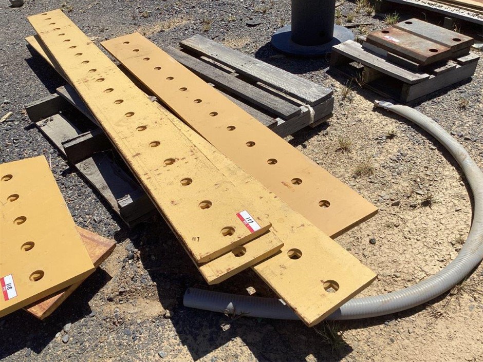 Various Excavator Bucket Edges Auction (0117-7056540) | Grays Australia