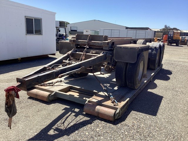 1900 Freighter-Lawton HT3 Triaxle Dog Trailer Auction (0036-8019963 ...