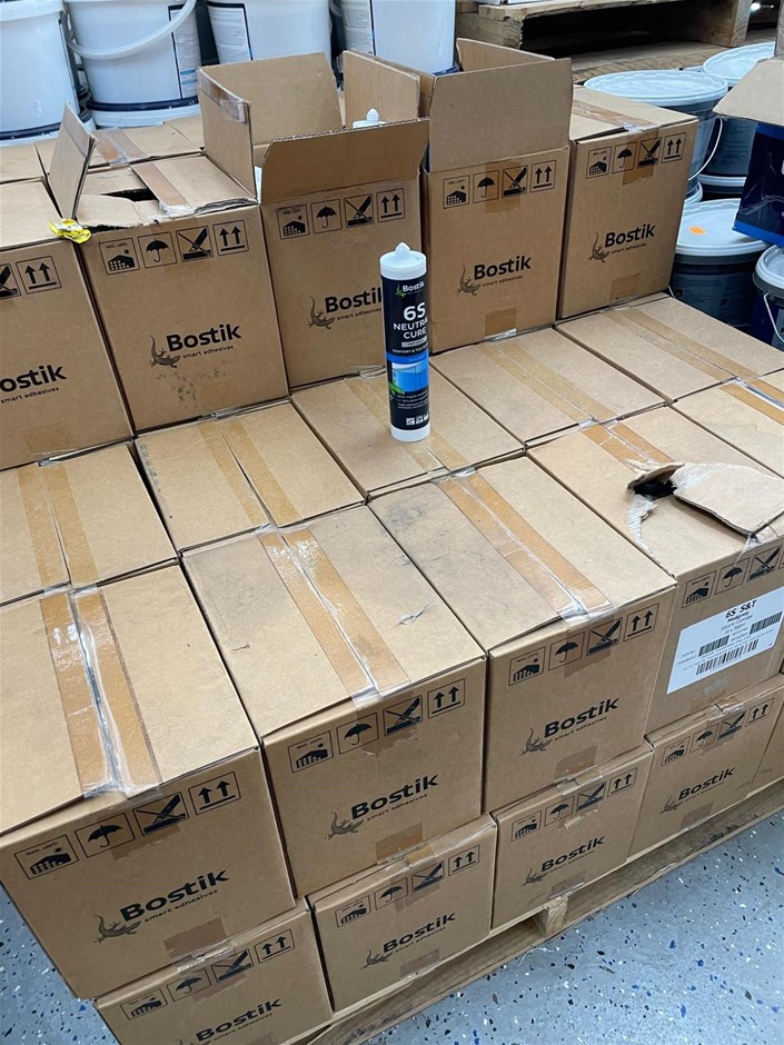 Pallet Of Mid Grey Bostik Silicone (Approx 950 Tubes) Auction (0116 ...