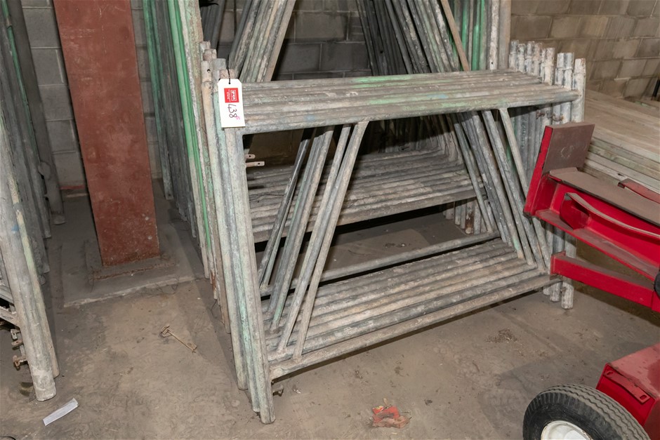 Scaffolding End Frames (Qty Approx 9) Auction (0438-5059243) | Grays ...