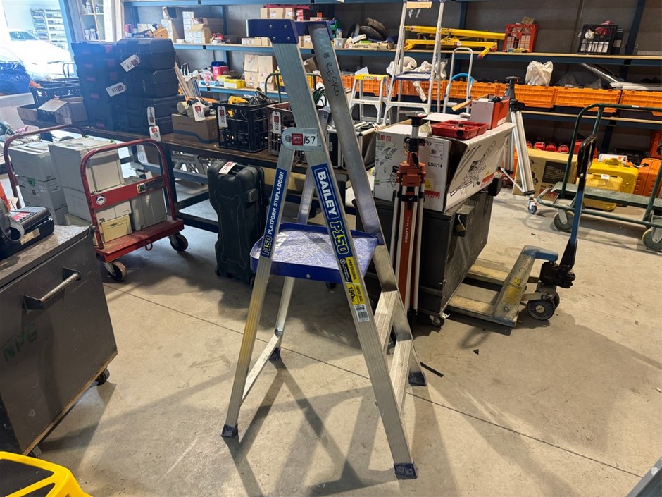 BAILEY Step Platform Ladder Auction (0157-5059513) | Grays Australia