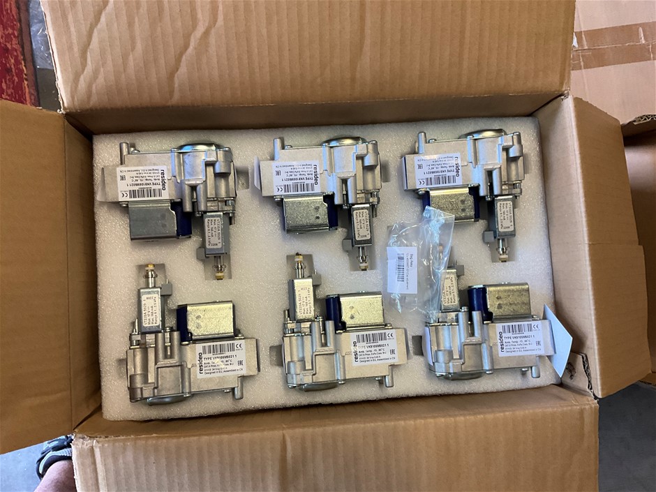 2 Boxes of CVI Gas Control Auction (0302-3032990) | Grays Australia
