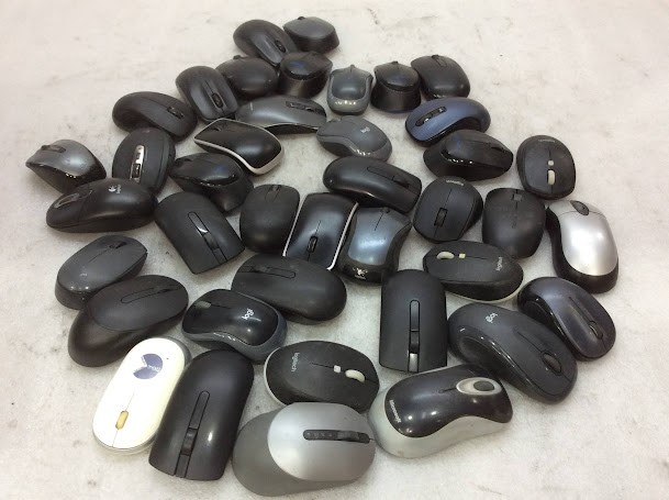 Logitech Mixed Brand and Model Wireless Mice (Lot of 40) Auction (0044 ...