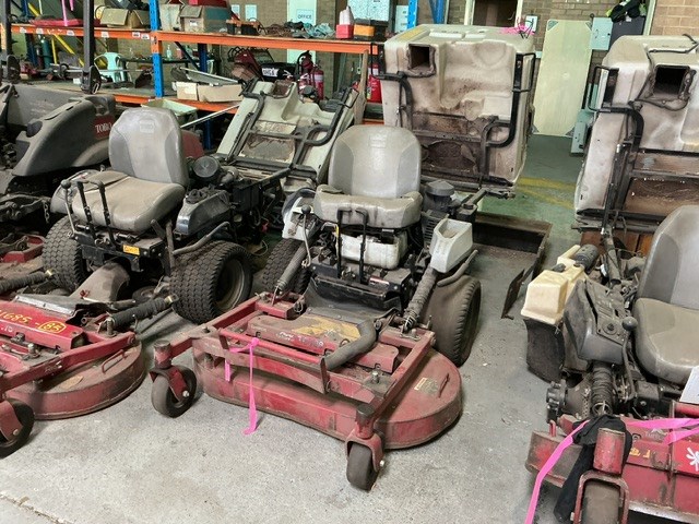 Toro Ride On Mower Ride On Lawn Mower Auction (0010-9060083) | Grays ...