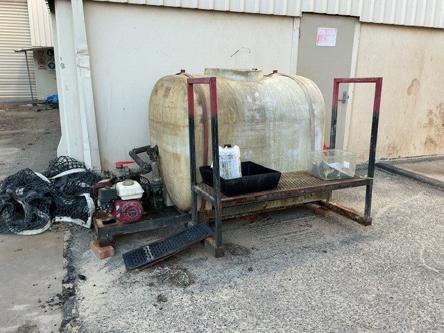 Rota Moulding 2000lt Water Tank On A Pump Skid Auction (0184-9059051 ...