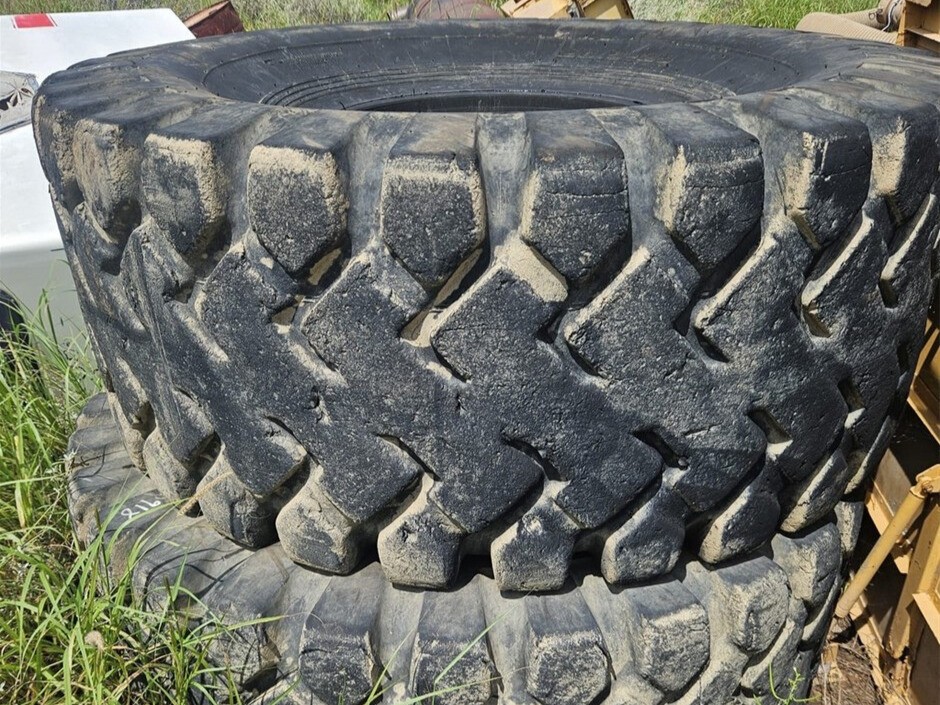Forcestone Loader Tyres x 2 Auction (0048-7057239) | Grays Australia