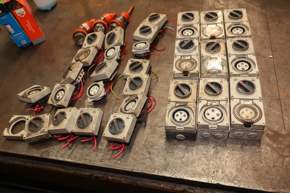 CLIPSAL Power Plugs & Sockets, 415 Volt Auction (0143-5059665) | Grays ...