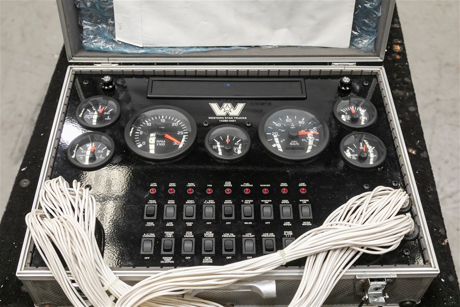 Western Star 14390-4401 Electronic Control Center Tester Auction (0026 ...
