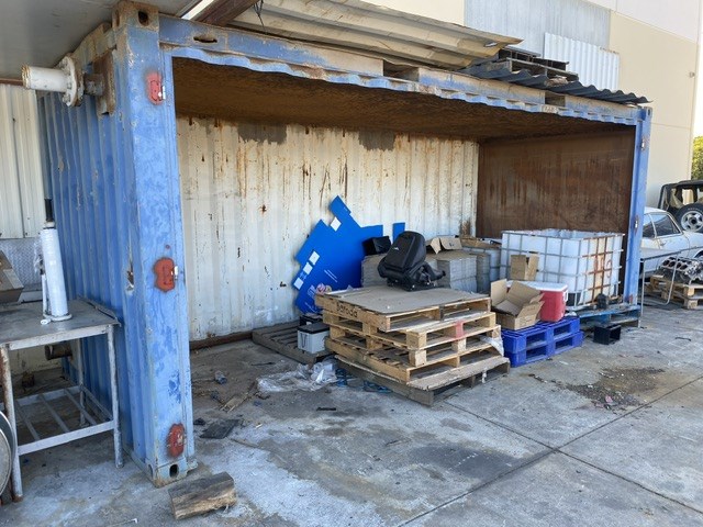 Custom 20" Container Storage Units x 2 Auction (0053-8020219) | Grays ...