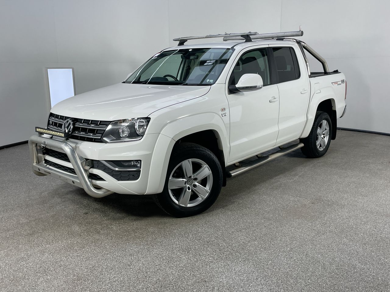 2017 Volkswagen Amarok TDI550 SPORTLINE 2H T/Diesel Auto - 8 Speed Dual ...