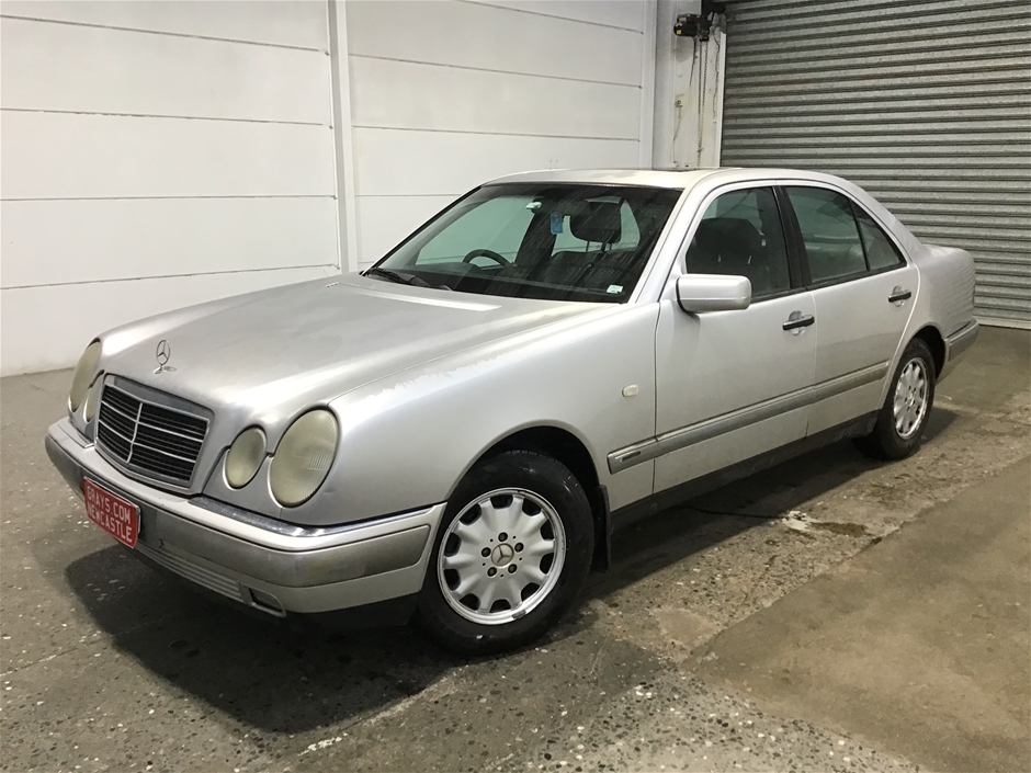 1998 Mercedes Benz E240 Classic W210 Automatic Sedan Auction (0001 ...
