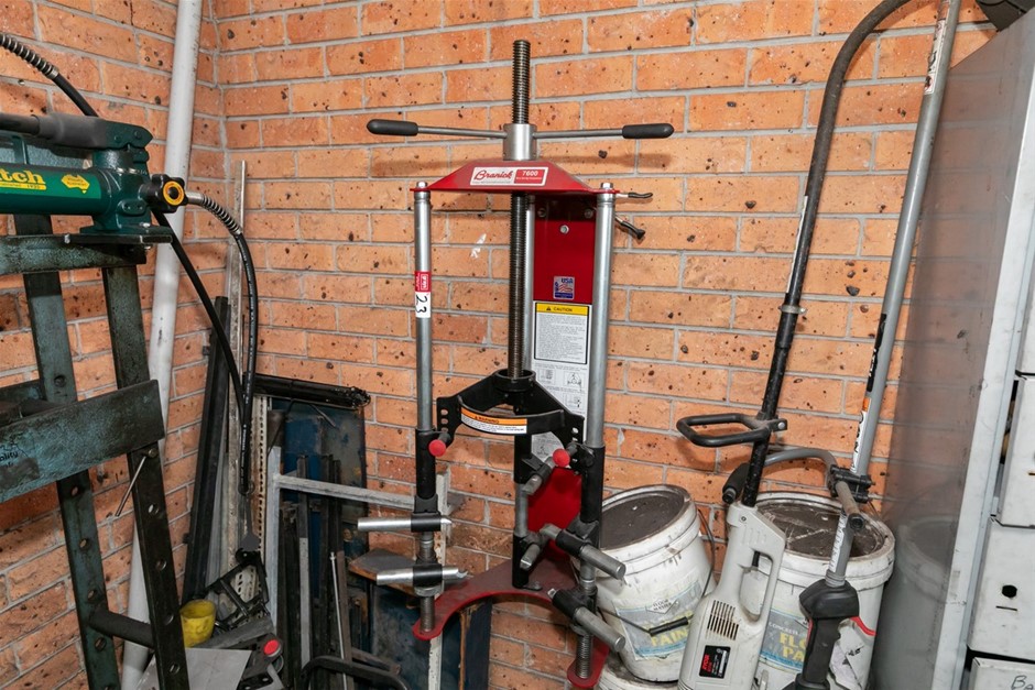 Branick 7600 Wall Mounted Strut Spring Compressor Auction (0023-5059848 ...