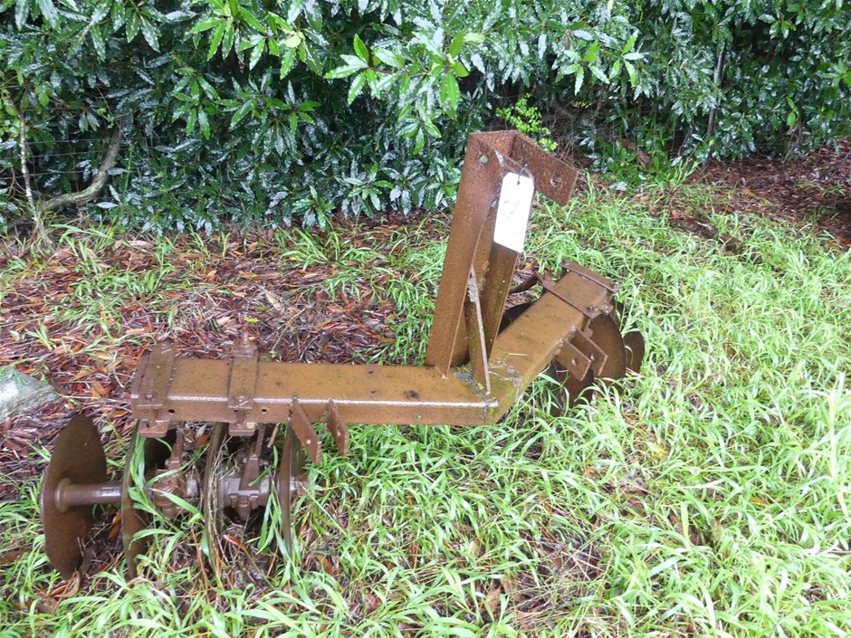 Disc Plough (Off-Set) Auction (0132-5060104) | Grays Australia