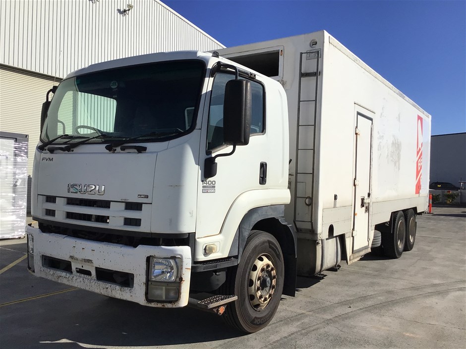 2008 Isuzu FVM 1400 Long Sitec 295 Series II 6 x 2 Pantech Truck ...