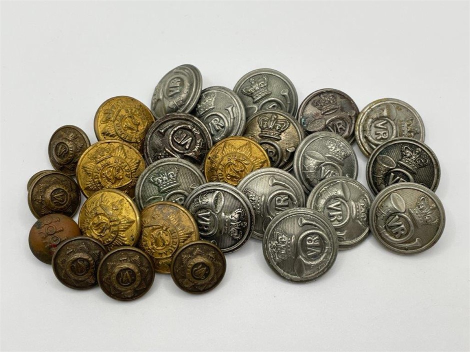 Approx. 26 x Assorted Australian Buttons. Including: Auction (7947 ...