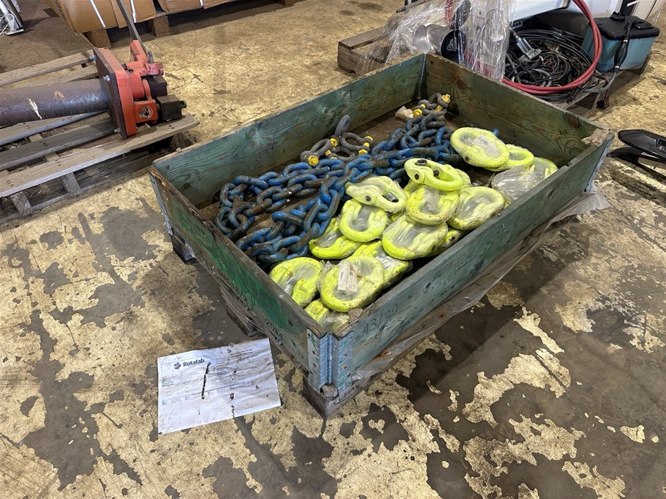 Hammerlocks and Lifting Chain with Shackles Auction (0172-3033988 ...