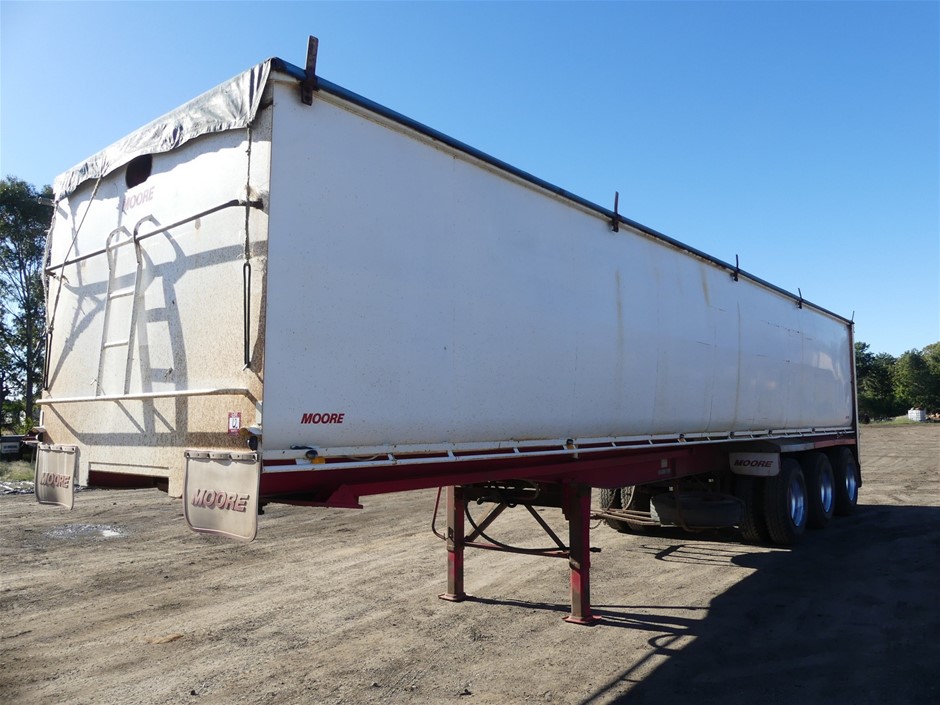 1997 Lionel Moore Triaxle Semi Tipper Trailer Auction (0032-5060150 ...