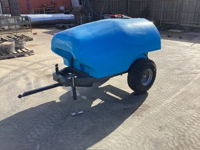 1300 Litre Poly Tank Mounted On Trailer Chassis Auction (0138-3033596 ...