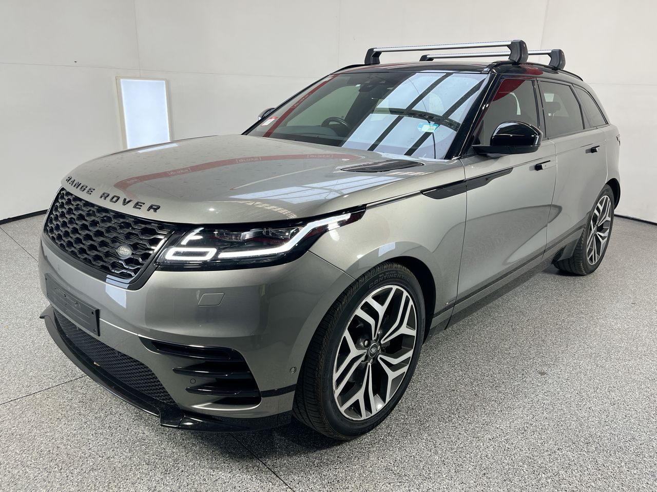 2017 Land Rover RANGE ROVER VELAR D240 R-DYNAMIC SE T/Diesel Auto - 8 ...