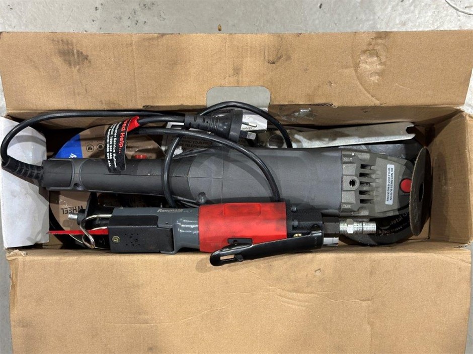 2 x Assorted branded tools Incl. RENEGADE and OZITO Auction (0125 ...