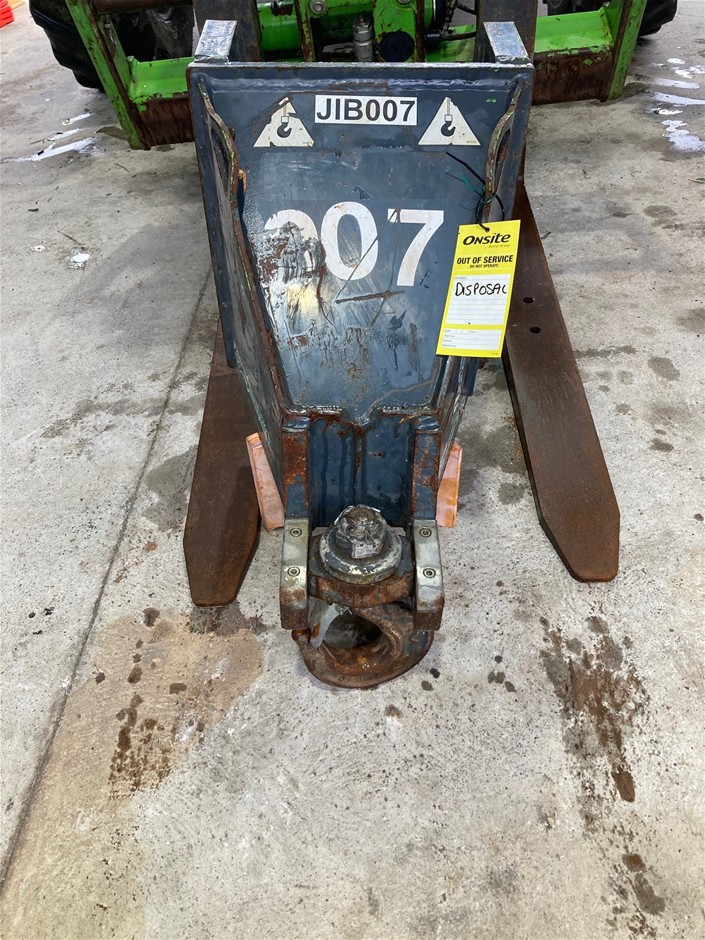 2017 Merlo Telehandler Attachment - Jib - 2,600kg Auction (0037-5060385 ...