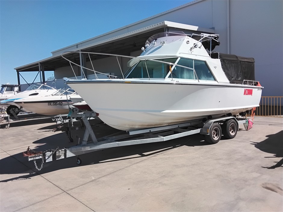 Huntsman Boat Auction (0001-50019242) | Grays Australia