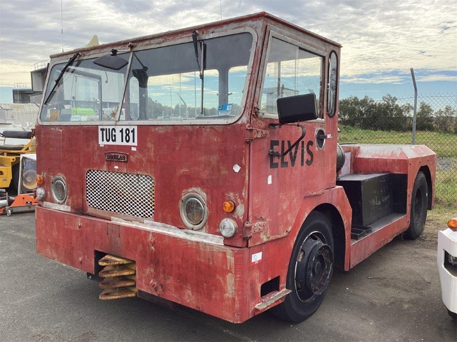 Douglas Aircraft DC10 Tug/Tractor Auction (0022-7059006) | Grays Australia