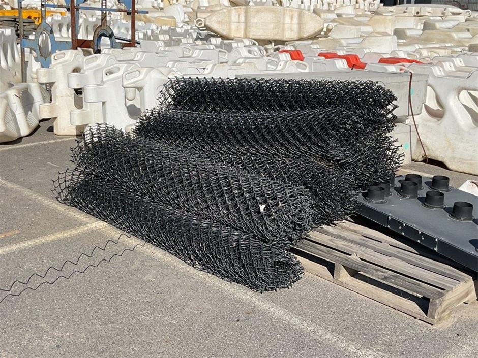 Rolls of Plastic Coated Chain Mesh Fencing Auction (0135-3034610 ...