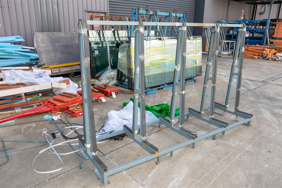 Dual Side Slope Back Glass Transport Stand Auction (0223-5060672 ...