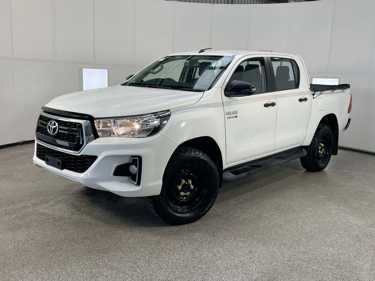 2018 Toyota Hilux 4X2 SR Hi Rider GUN136R Turbo Diesel Automatic Dual ...