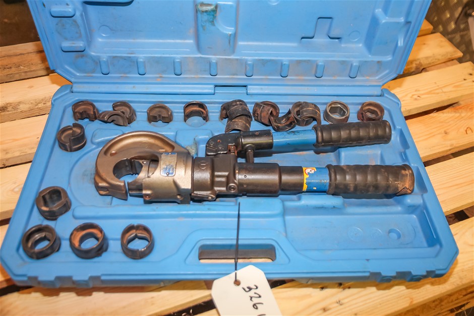 Cembre HT1313-C Manual Hydraulic Cable Crimper with Poly Case Auction ...