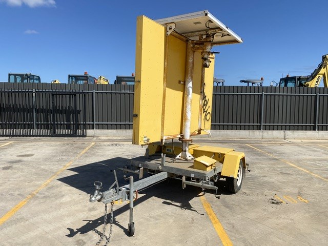 2013 Bartco VSM Single Variable Message Sign Trailer Auction (0106 ...