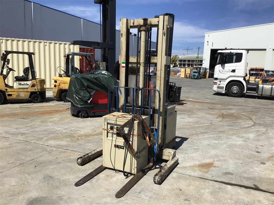 Crown 30 WRTL 150 Walkie Stacker Auction (0001-5061280) | Grays Australia